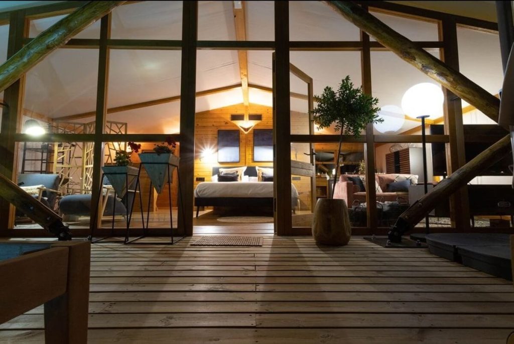 Descubre lo qué es un lodge con La Dehesa Experiences